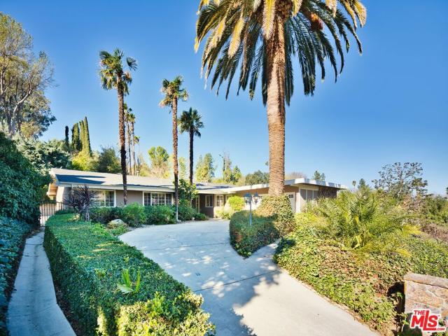 4863 Don Juan Place