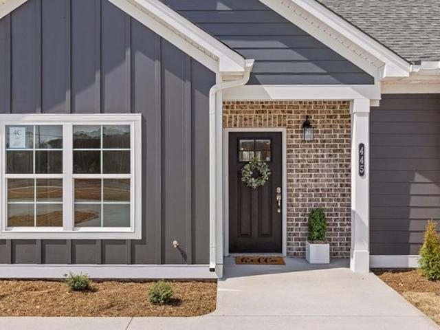 4863 Fannon Dr, Ooltewah, TN 37363