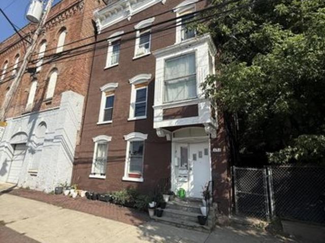 486 4th St, Troy, NY 12180