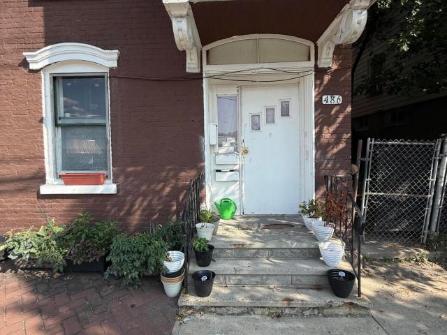 486 4th Street