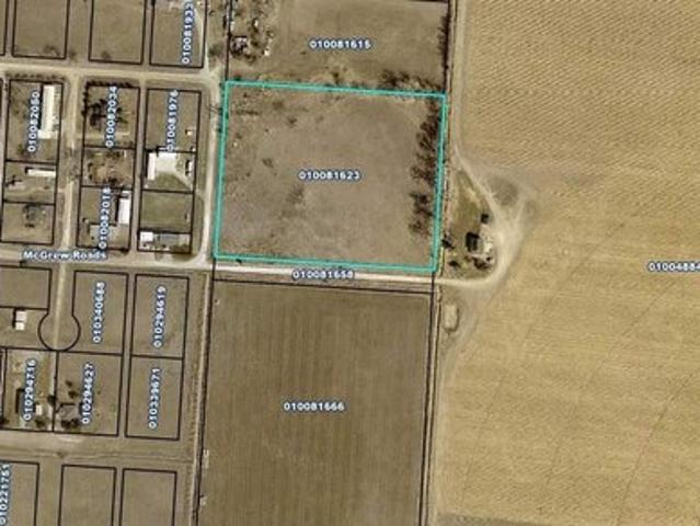 486 Elm St, McGrew, NE 69353