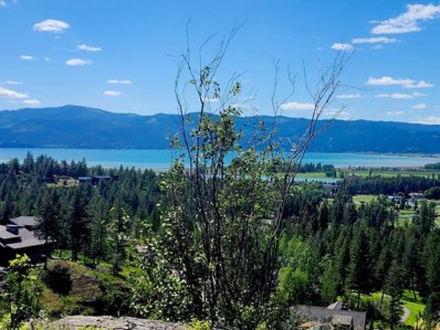 486 Hogue Dr, Bigfork, MT 59911