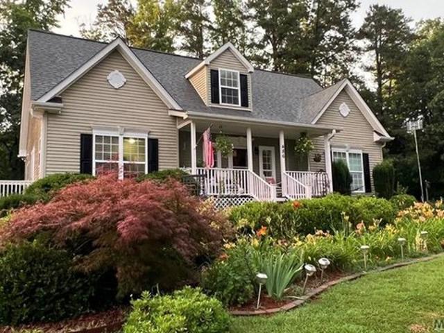 486 Marina Rd, Bracey, VA 23919