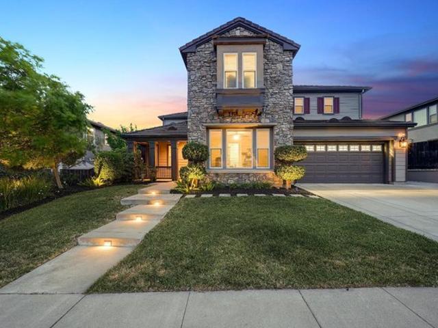 486 McAllister Dr, Benicia, CA 94510