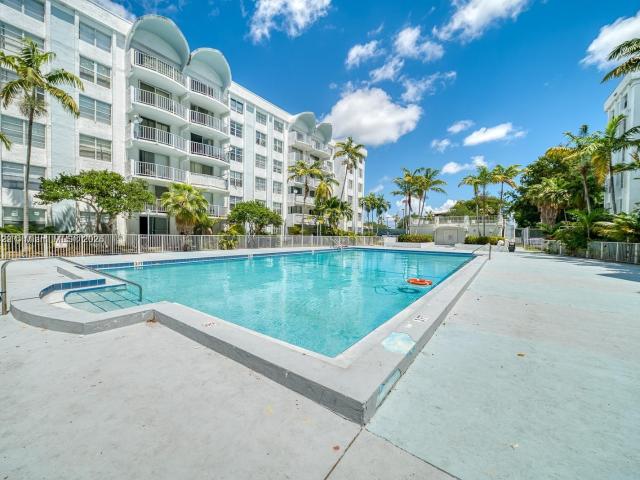 486 NW 165th St, Unit B303, Miami, FL 33169 | MLS #A11811 | Compass