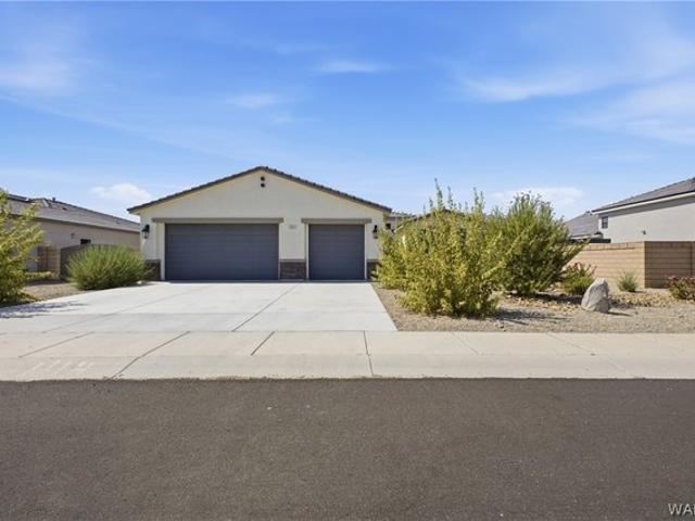 486 Paddock Dr, Bullhead City, AZ 86442