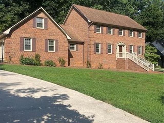 486 Windsor Park Rd, Kernersville, NC 27284