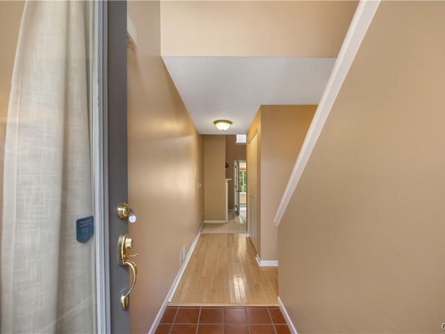 4874 Huntwood