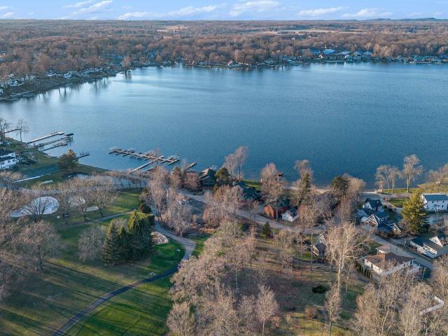 4874 Knoll Court, Watervliet, MI 49098 | MLS #26001 | Compass
