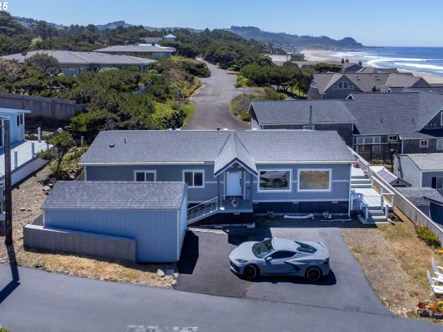 4875 N Highway 101