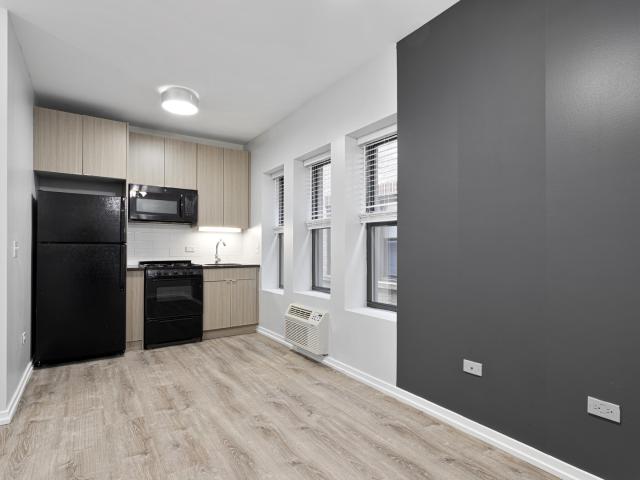 4875 N Magnolia Ave, Unit 112, Chicago, IL 60640 | MLS #12616 | Compass