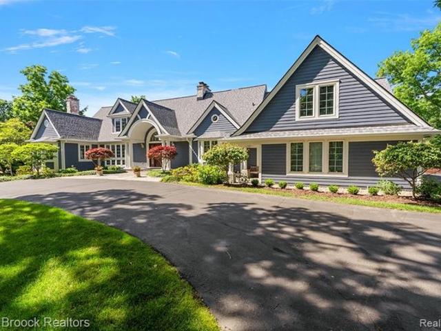 4875 Old Orchard Trl, Orchard Lake Village, MI 48324