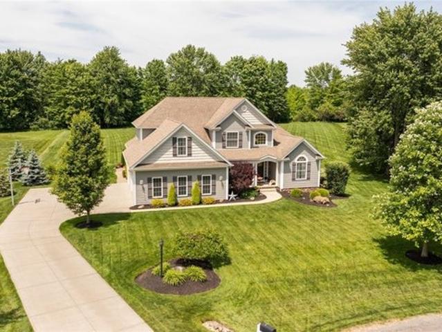 4875 Deerfield Ct, Mantua, OH 44255