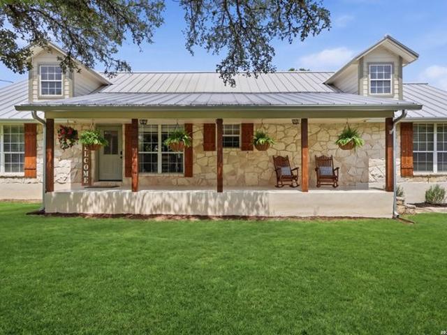 4875 Spreading Oak Dr, Bulverde, TX 78163