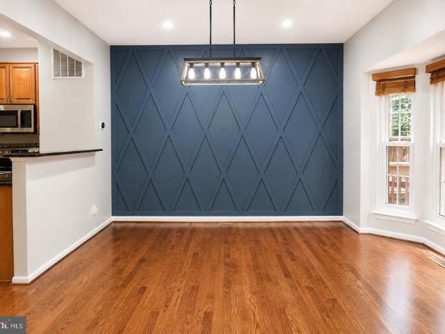 4876 Ebb Tide Court