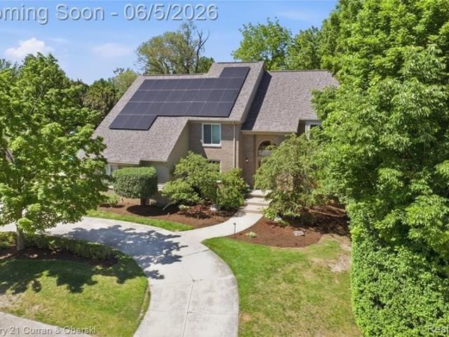 4876 Justin Ln, West Bloomfield Township, MI 48322