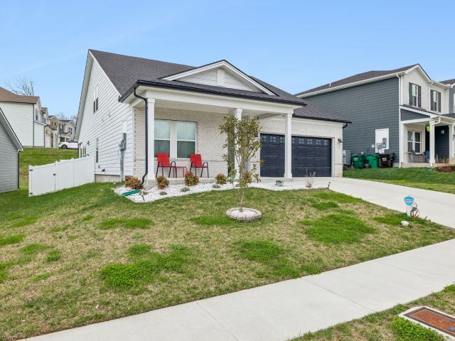 4877 Myra Dr