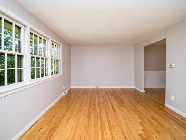 4877 Edgeworth Drive