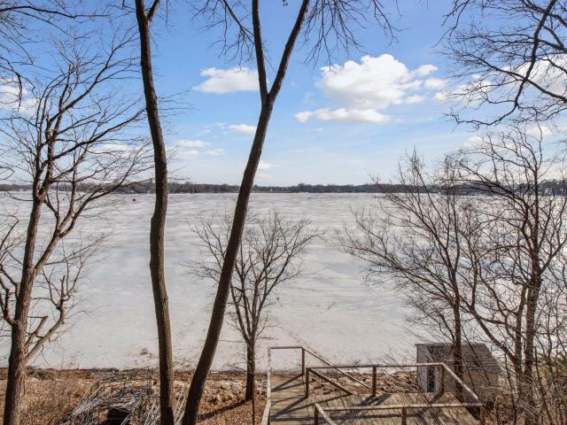 4877 Island View Dr, Mound, MN 55364 | MLS #7032