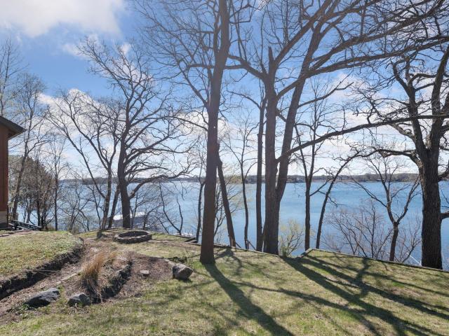4877 Island View Drive