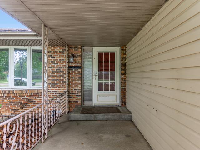 4877 Raymond Drive