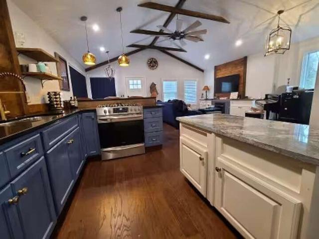 4879 Sam King Road