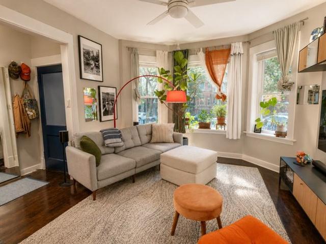 4870 N Magnolia Ave Apt 1, Chicago, IL 60640
