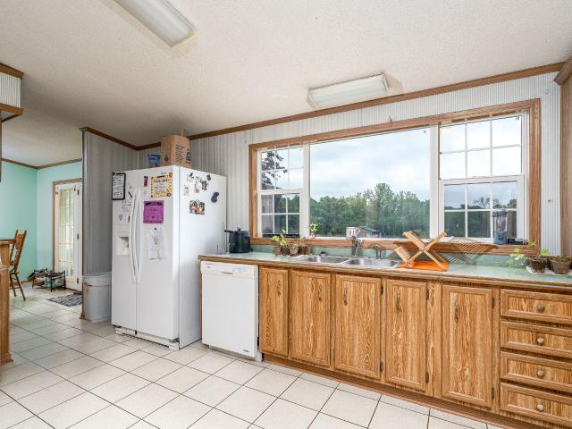 4870 Haley Ln