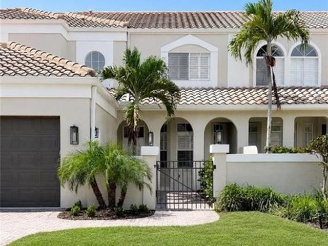 4872 W Boulevard Ct, Naples, FL 34103