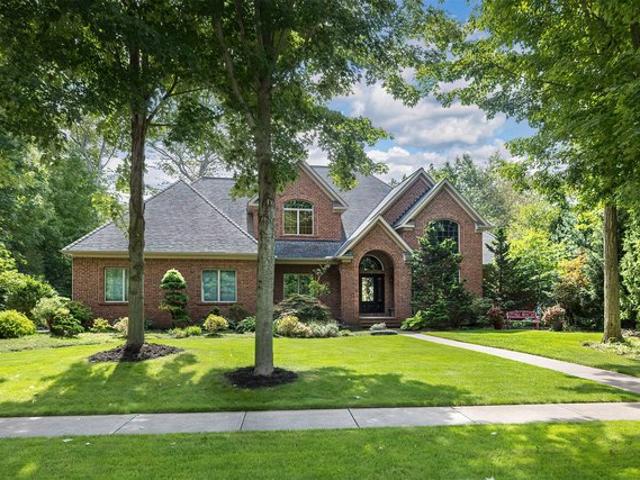 4873 Equestrian Dr, Erie, PA 16506