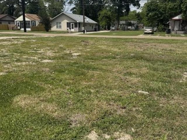 4873 Longfellow Dr, Baton Rouge, LA 70805