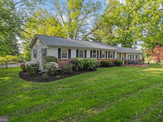 487 Fruit Farm Rd, Royersford, PA 19468