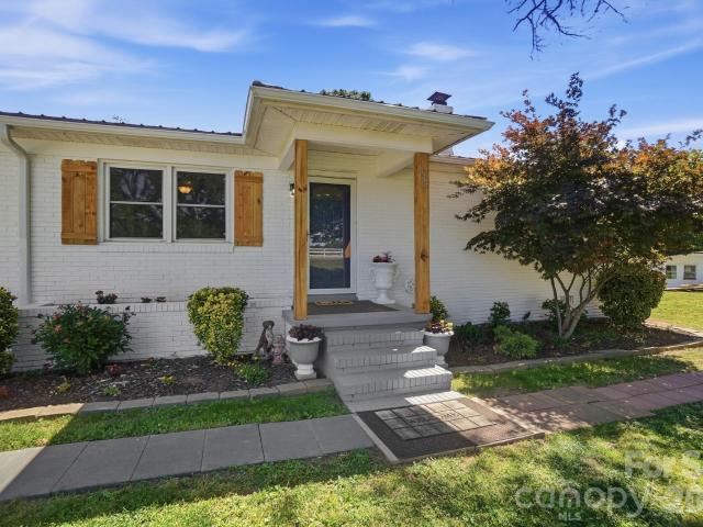 487 Linwood Road