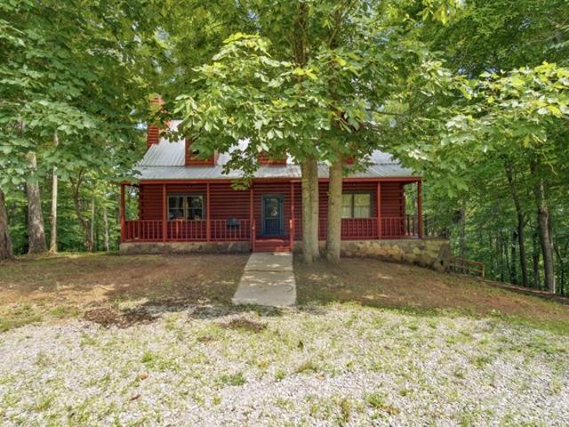 487 Rocky River Shores Dr, Rock Island, TN 38581