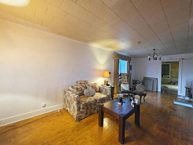 487 Wentworth Avenue