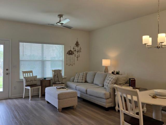 4884 Mae Beth Circle