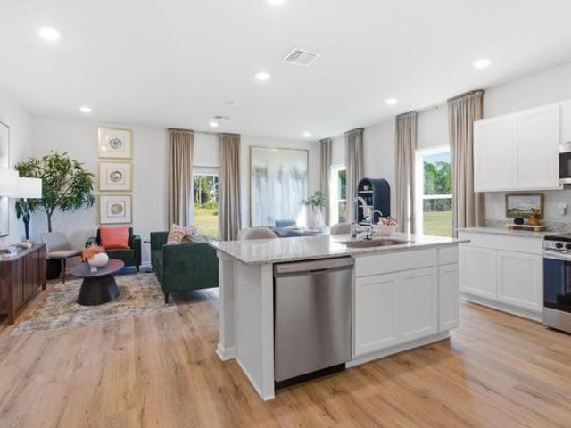 4884 Six Mile Pond Loop, Tallahassee, FL 32305
