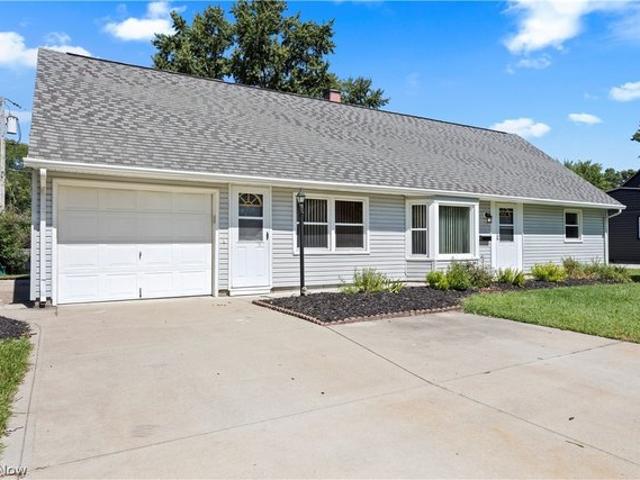 4885 Oster Rd, Sheffield Lake, OH 44054