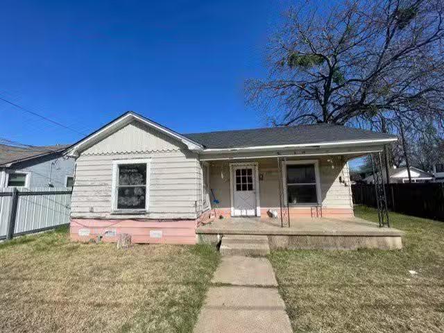 48862752 2101 Mitchell Ave