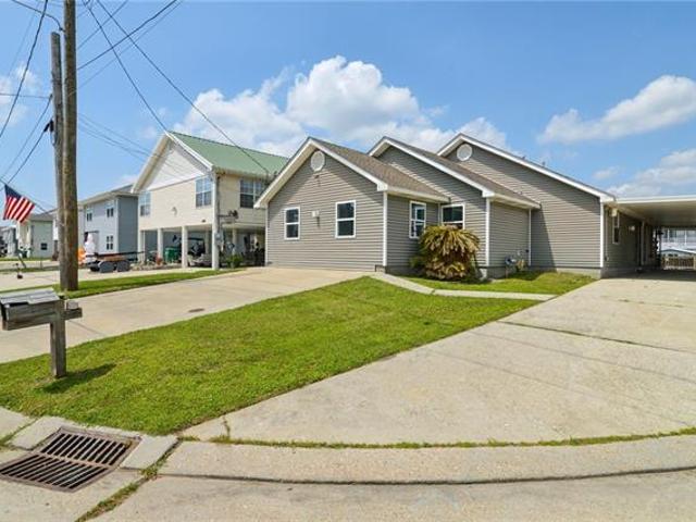 4886 Fran Ln, Barataria, LA 70036 | MLS #2549 | Compass