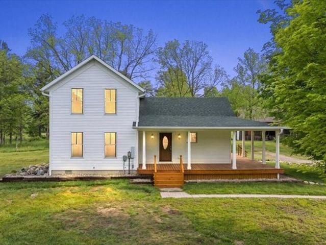 48882 8th Ave, Grand Junction, MI 49056
