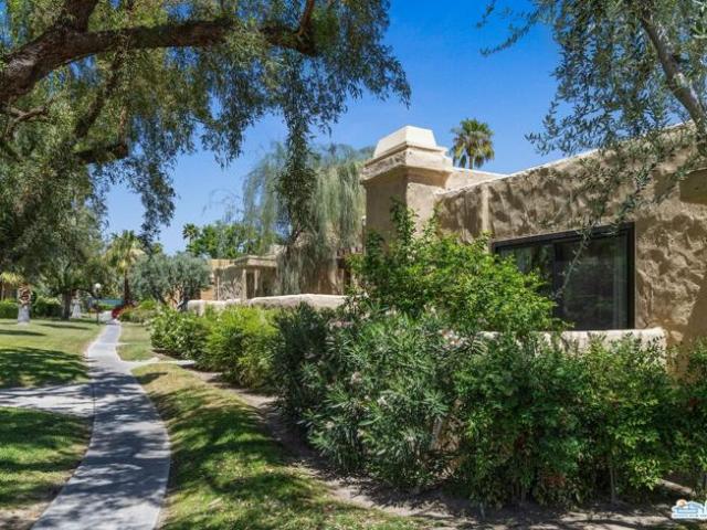 4888 S Winners Cir #B, Palm Springs, CA 92264