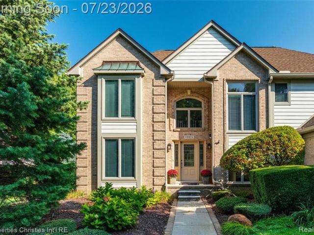 48806 Thornbury Dr, Novi, MI 48374
