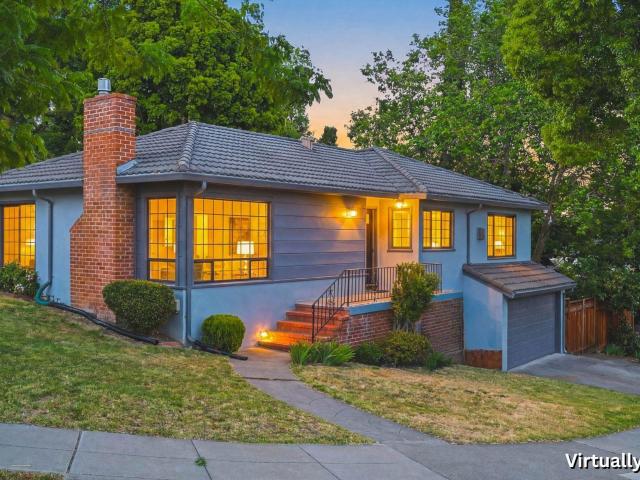 4880 Mancini Dr