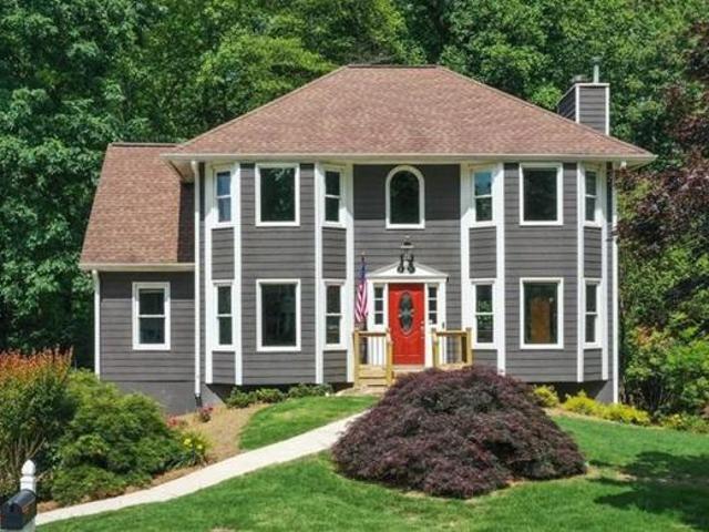 4880 Gold Mine Dr, Sugar Hill, GA 30518