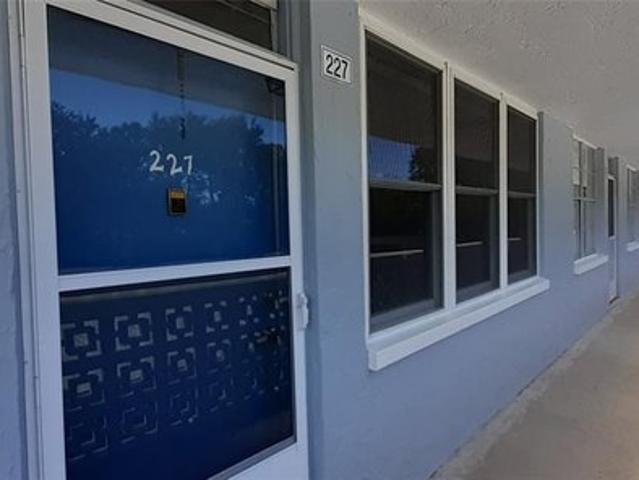 4880 Locust St NE Apt 227, Saint Petersburg, FL 33703
