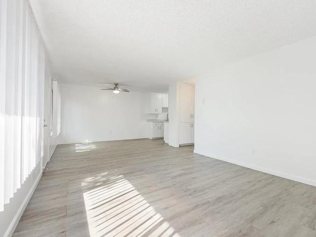4881 Rolando Ct, San Diego, CA 92115