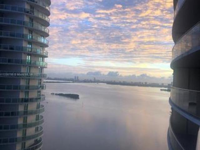488 18th St NE #3207, Miami, FL 33132