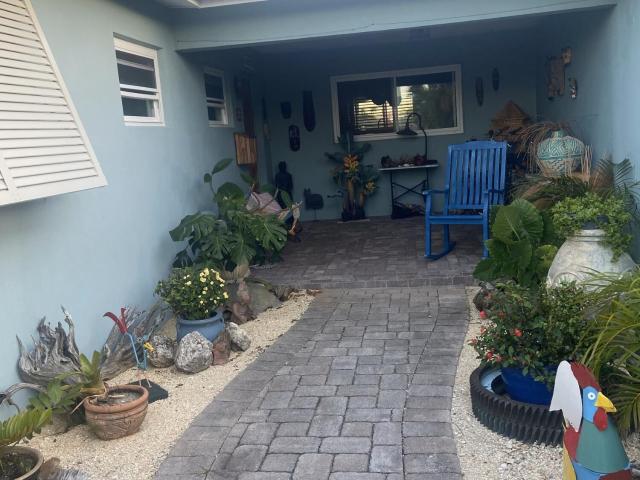 488 Cardinal Dr, Satellite Beach, FL 32937 | MLS #1075 | Compass