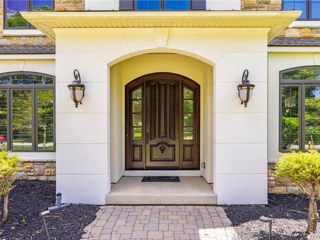 488 Clover Hills Drive